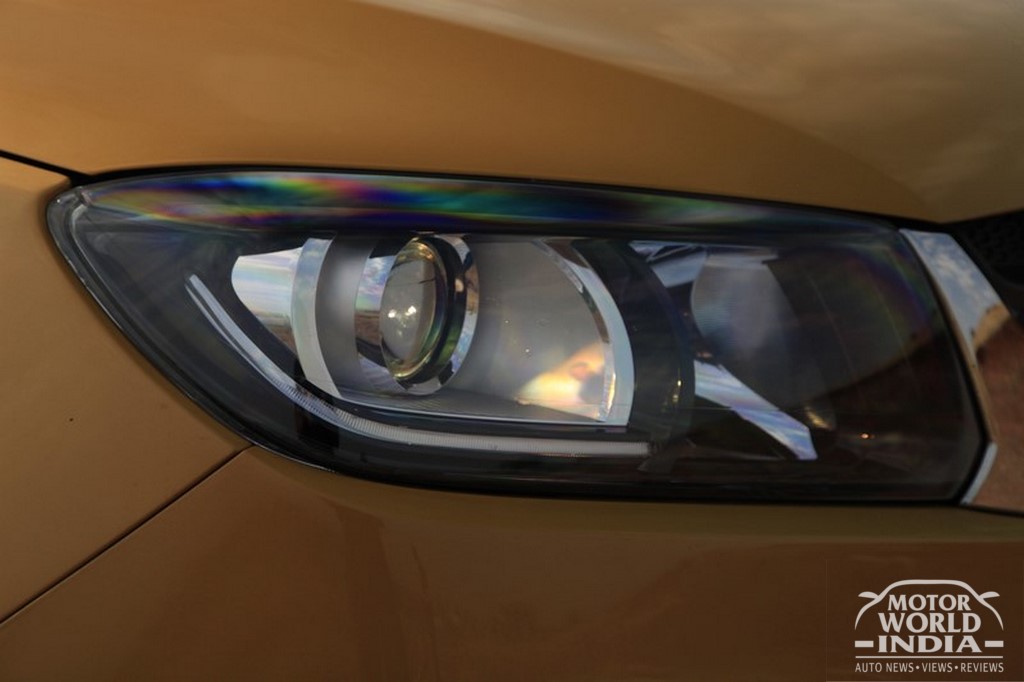 Maruti Vitara Brezza Headlight - Motor World India